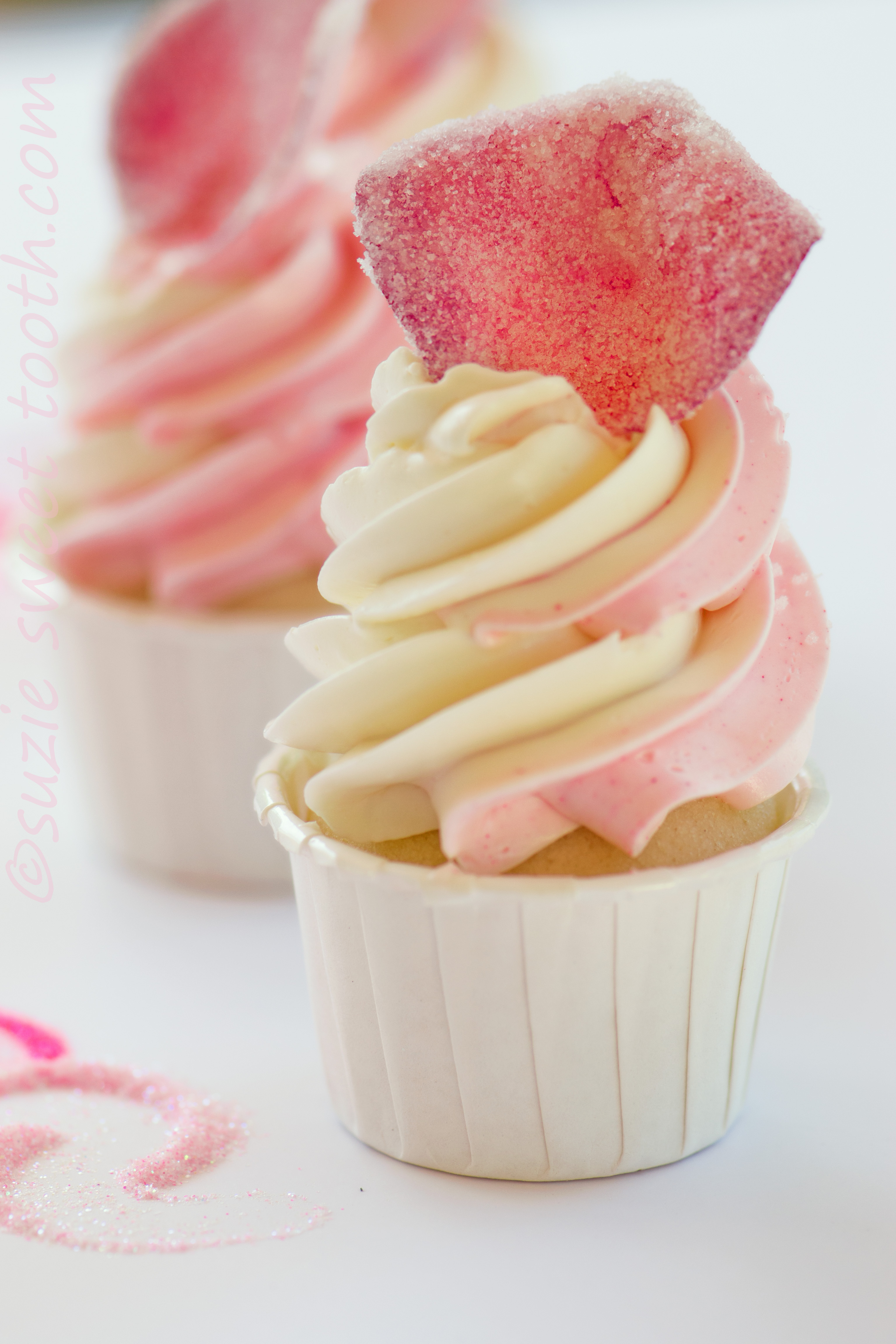 Mini Rose Cupcakes With Sugared Rose Petals – SUZIE SWEET TOOTH